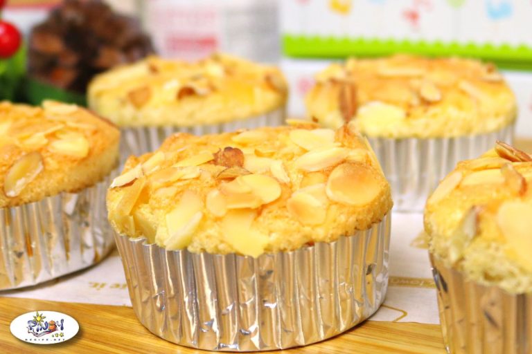 Mamon with Almonds Recipe - Pinoy Recipe at iba pa