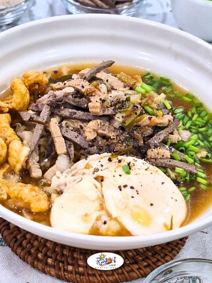 Easy Batchoy using Instant Noodles - Pinoy Recipe at iba pa